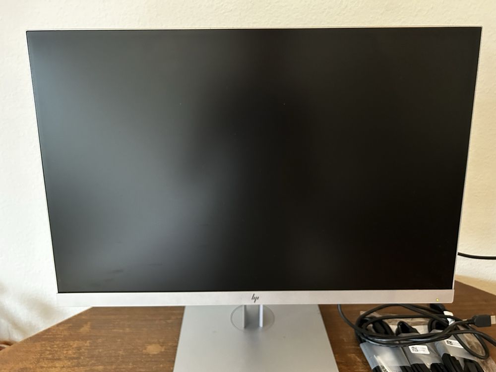 HP Elite Display E243i 24Zoll | Kaufen auf Ricardo