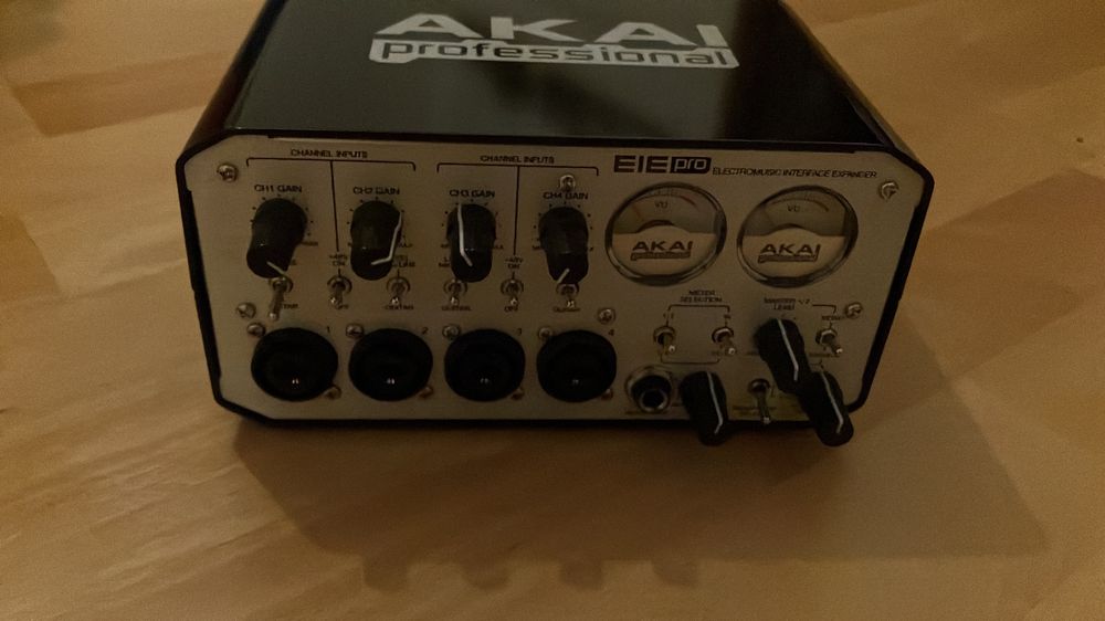 4 Channel Audio Interface Akai EIE Pro (Gebraucht) in Zürich für CHF 80 ...