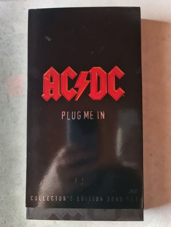 AC/DC - Plug Me In / 3 DVD Collector's Edition (Gebraucht) in für CHF ...