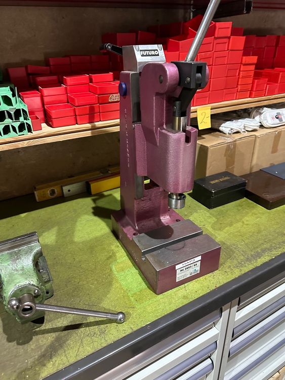 Futuro Handpresse | Kaufen auf Ricardo