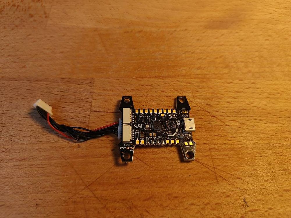 FPV Flight Controlller KISS ULTRA von Alex Federov (Gebraucht) in ...