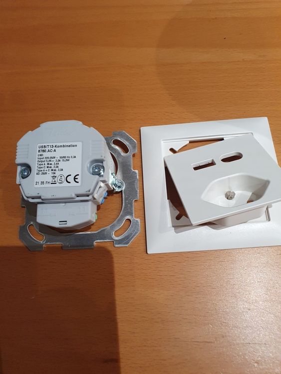 UP Steckdose USB Typ A+C + Typ 13 Feller 1 UP Steckdose USB (Neu ...