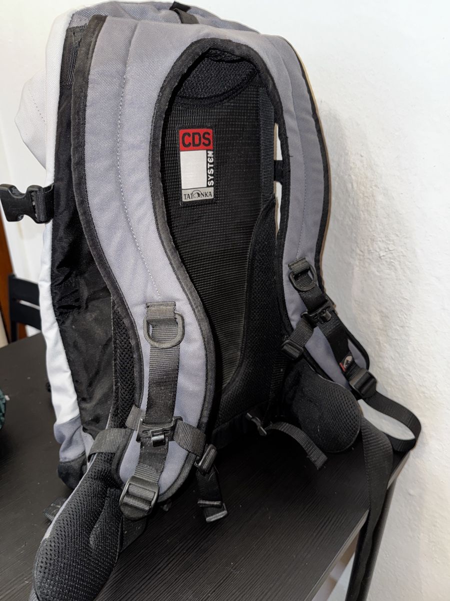 Tatonka Rucksack grau, ideal für den nächsten Ausflug! (Gebraucht) in ...