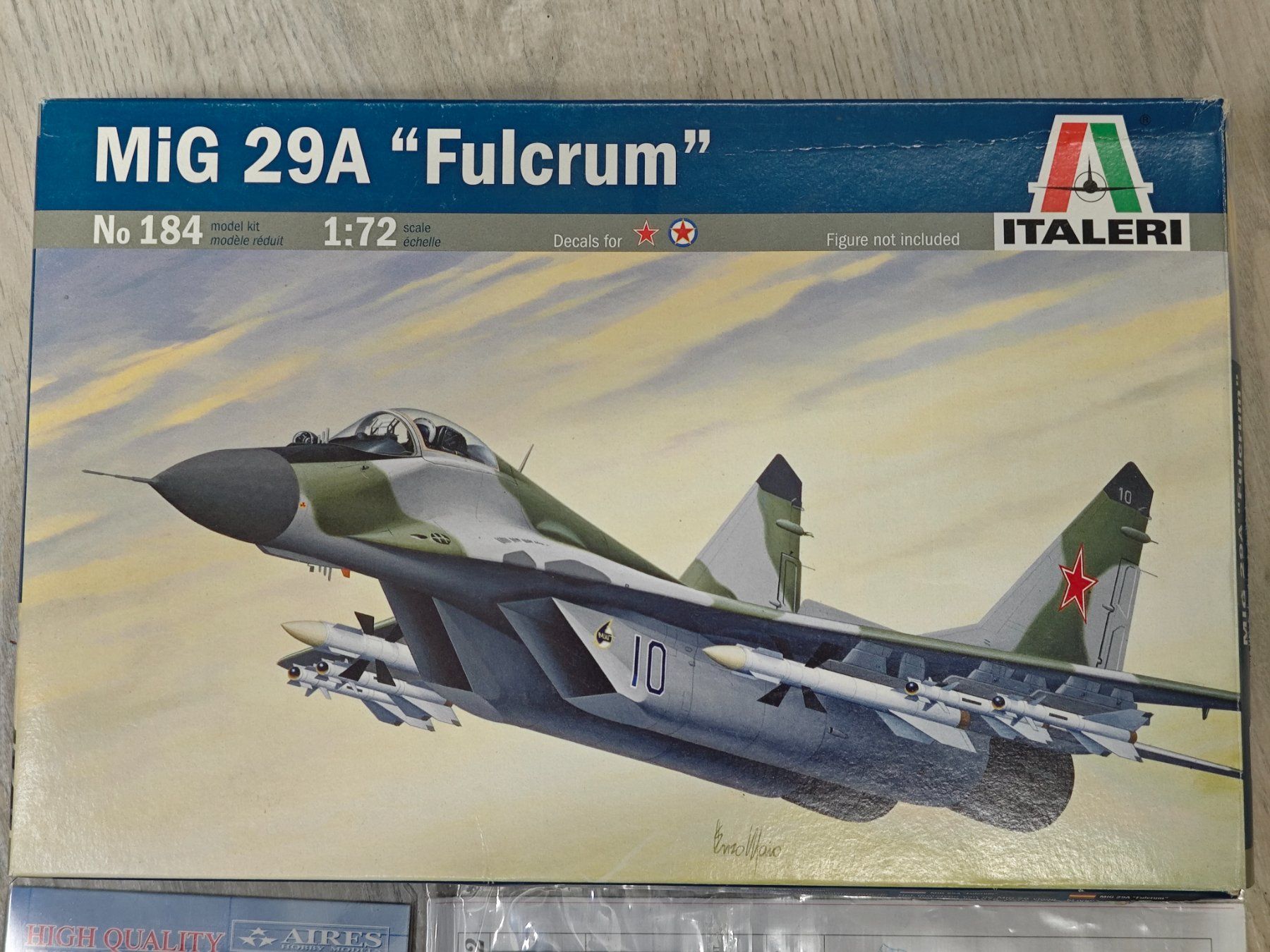 Italeri Mig 29A Fulcrum 1:72 + accessoires Aires - Neuf (Neuf (Voir ...