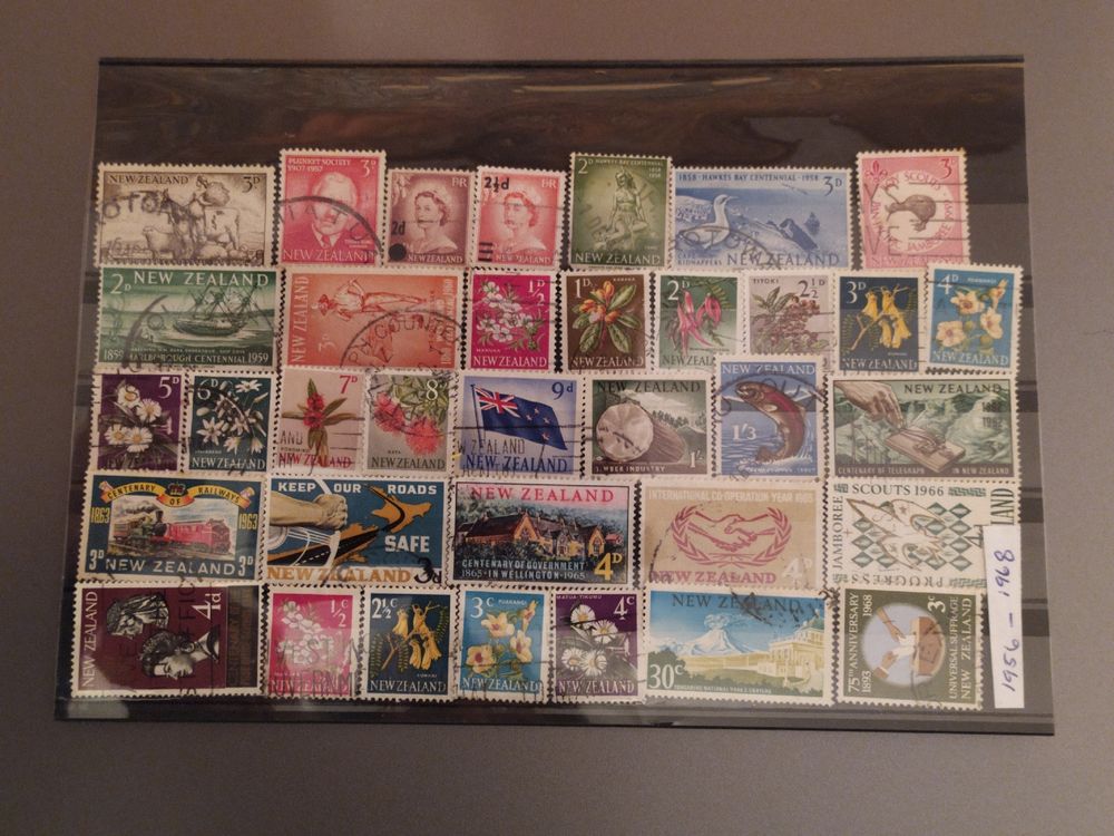 Vintage New Zealand Stamp Collection 1956-1968 (Gebraucht) in Hinwil ...