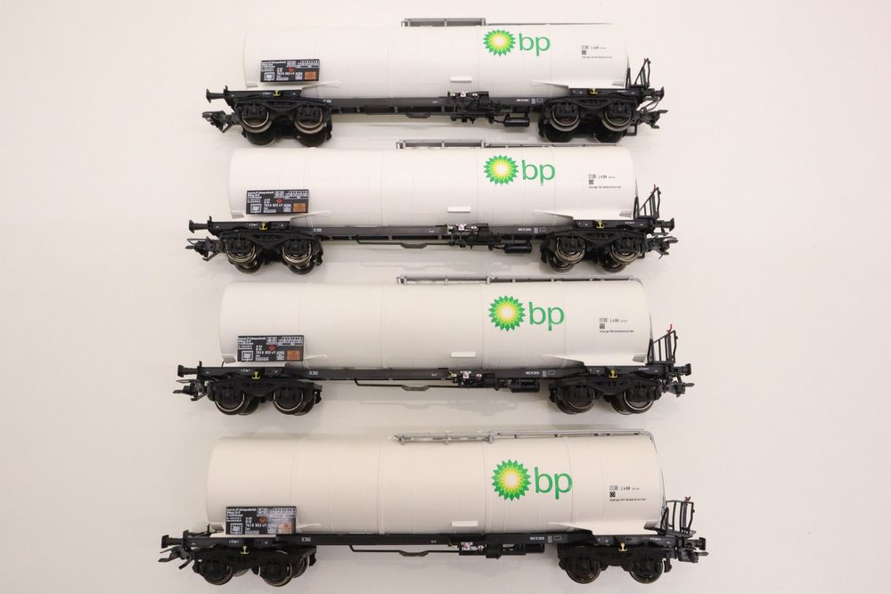 Märklin 4 x 47562 DB Kesselwagen BP, DC H0 (Gebraucht) in Basel für CHF ...