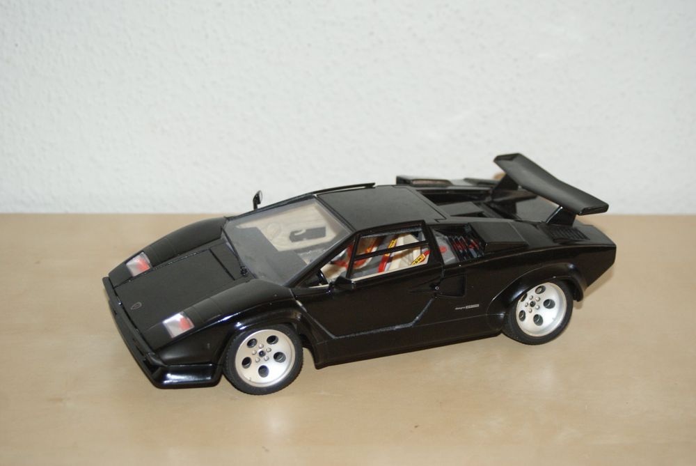 Bburago Lamborghini Countach 1988 | Kaufen auf Ricardo