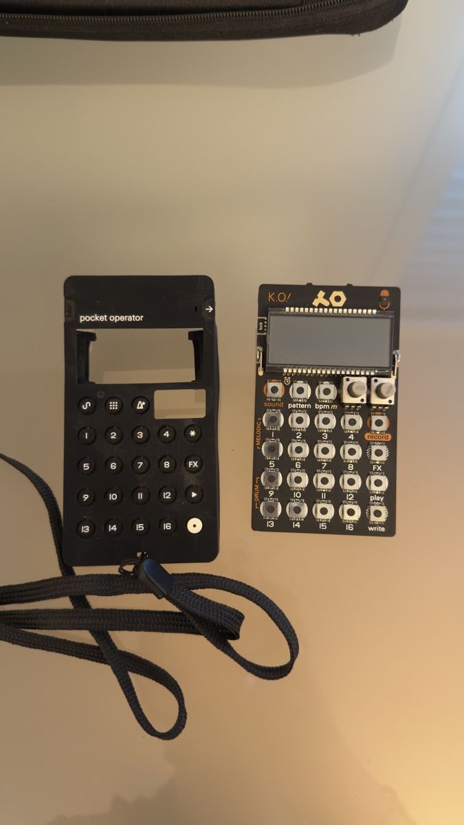Teenage Engineering OP1 1st Gen. + PO33 K.O. + Po32 Tonic (Gebraucht ...