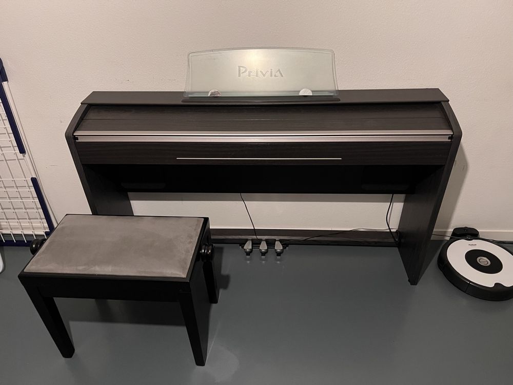 Casio PX-720 Klavier ab 1.-!!! (Gebraucht) in Zürich für CHF 254 – nur ...