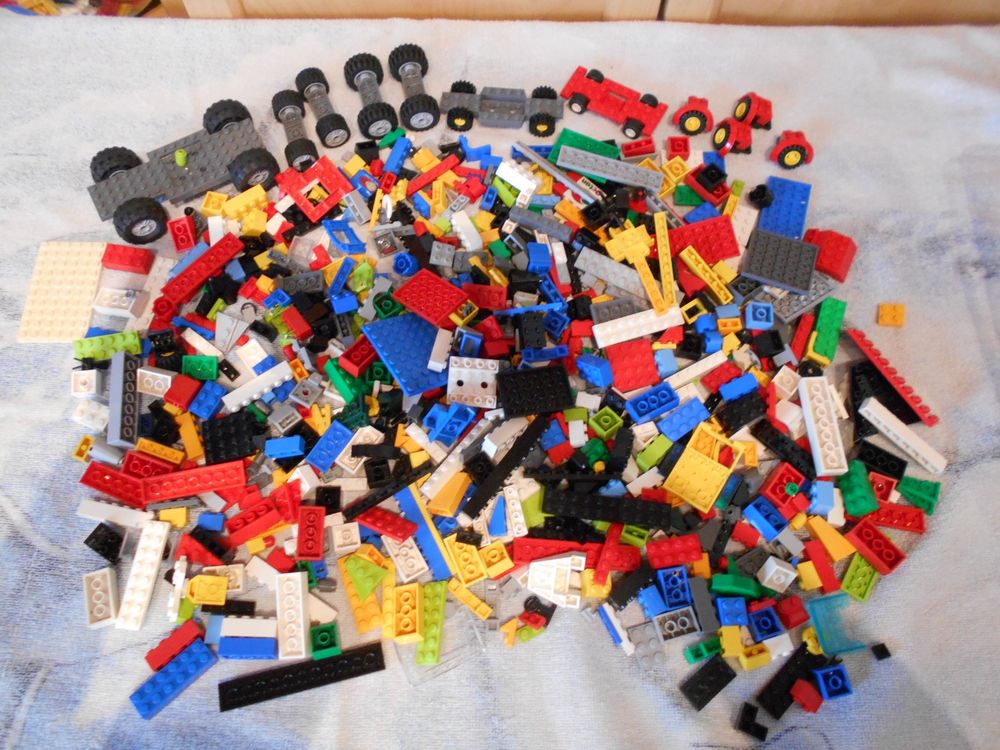 1 Kilo Lego Teile ( Set 687 ) (Gebraucht) in Niederuzwil für CHF 22 ...