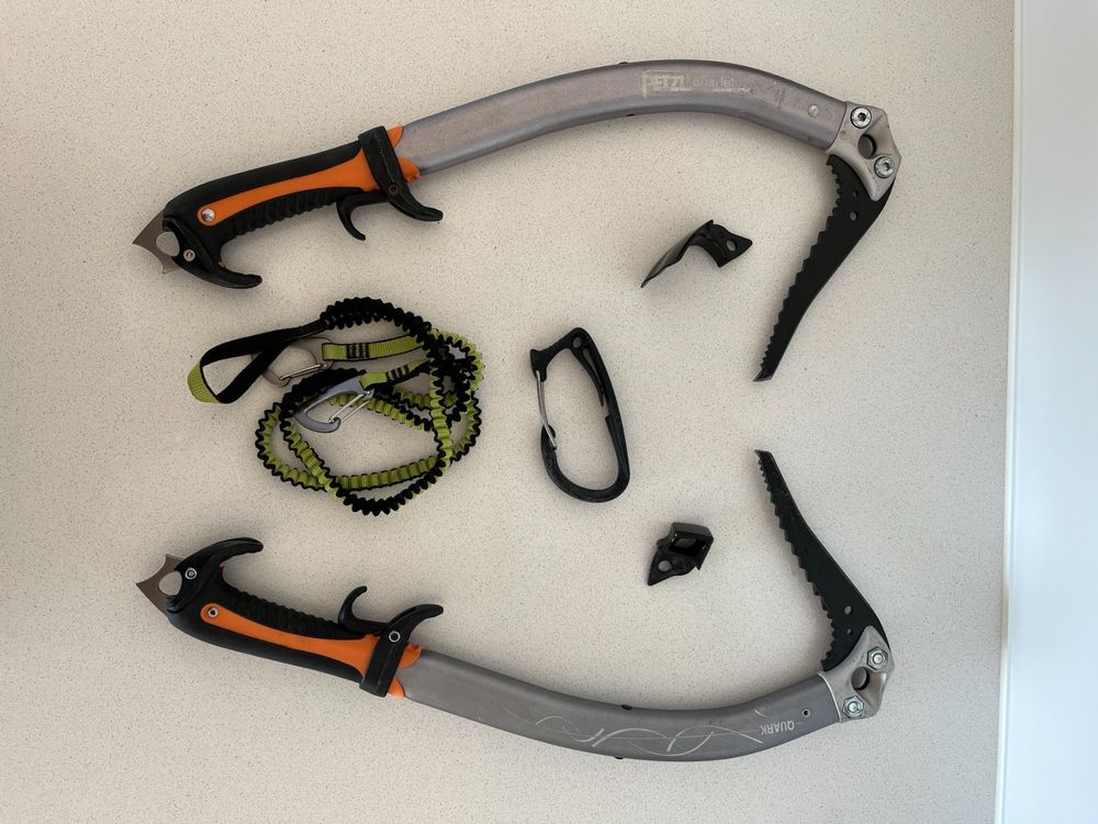 Petzl Quark Eisgerät - Ein mit Hammer und Ein mit Schaufel - | Kaufen ...