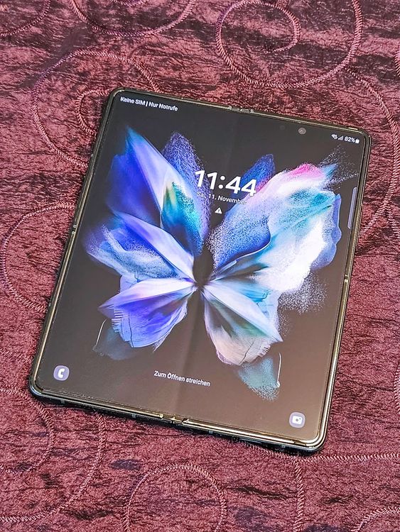 Samsung Galaxy Z Fold3 - 5G 256MB Phantom Green | Kaufen auf Ricardo