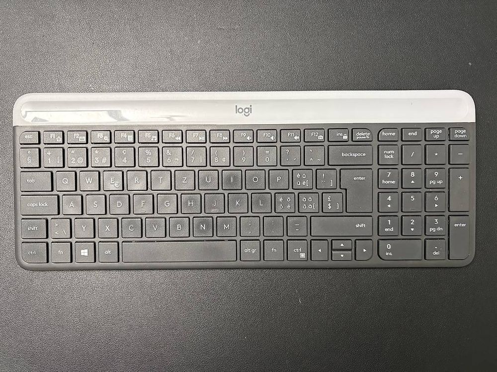Logi K470 (Gebraucht) in Perlen für CHF 5 – mit Lieferung auf Ricardo ...