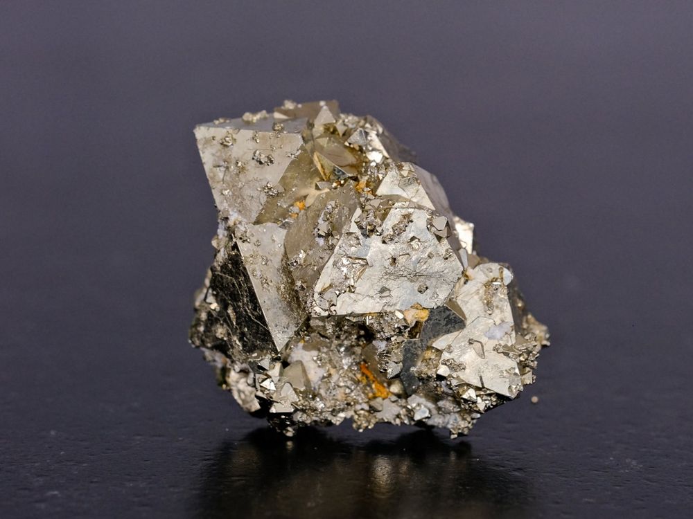 Traumhafte Pyrit Oktaeder Stufe aus Huanzala - Peru (Gebraucht) in Heiden für CHF 56 – mit ...