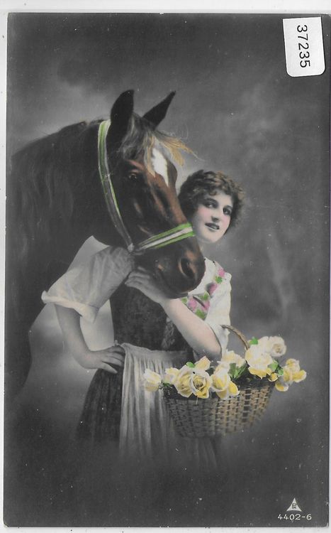 Junge Frau mit Rosenkorb und Pferd - coloriert | Kaufen auf Ricardo Junge Frau mit Rosenkorb und Pferd - coloriert | Kaufen auf Ricardo
