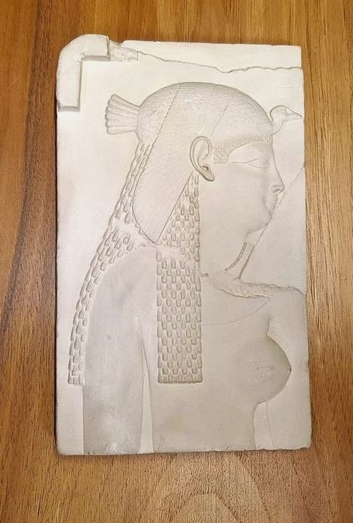 RELIEF „EGYPTIAN QUEEN“ Repro, Metropolitan Museum of art (Gebraucht ...