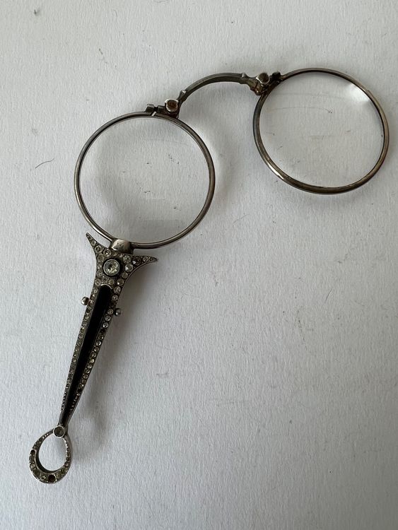 Antike mit Steinen besetzte Stielbrille Lorgnon Monokel | Kaufen auf Ricardo