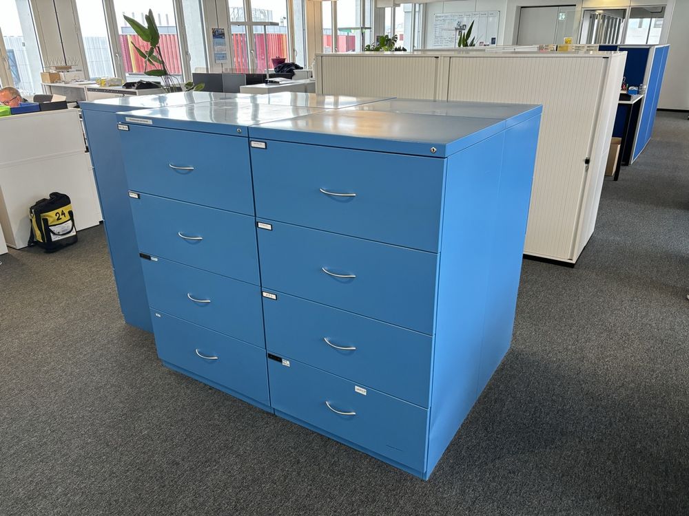 Schrank Furs Buro