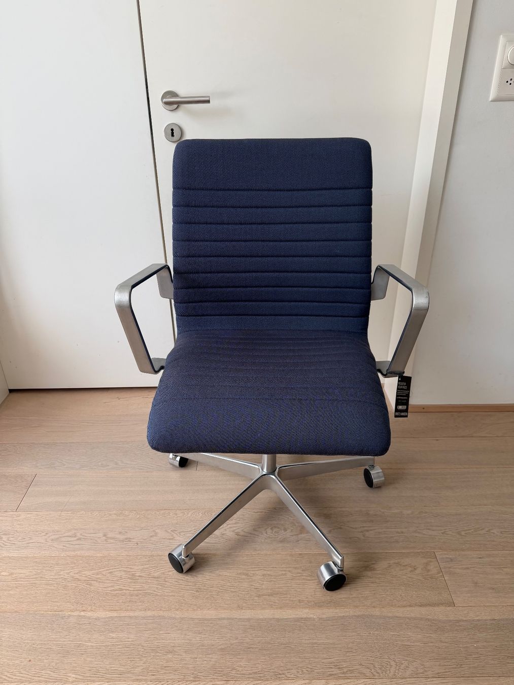 Fritz Hansen Oxford™ Klassik Bürodrehstuhl – Arne Jacobsen (Gebraucht ...