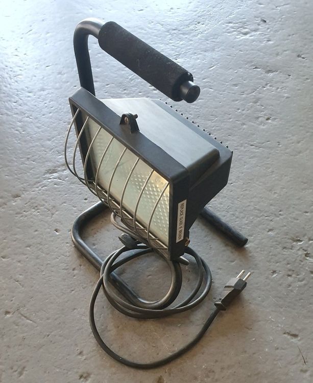 Halogen Strahler 500W, portabel | Kaufen auf Ricardo