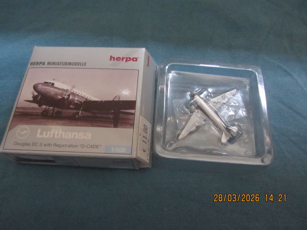 Herpa 1:500 Douglas DC-3 with Registration D-CADE (Neu und ...