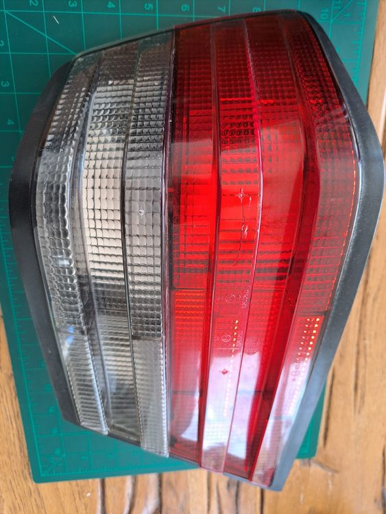 W124 Rückleuchten Original Mercedes-Benz | Kaufen auf Ricardo