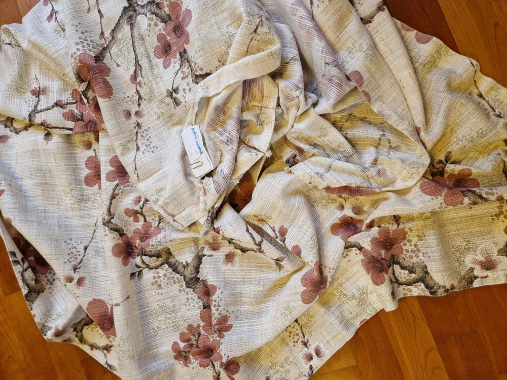 div. Vorhänge z.B. für Fasnacht, Basteln etc. (Gebraucht) in Beinwil ...