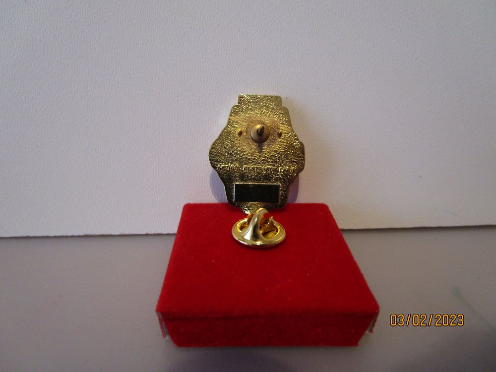 PINS ARTHUS BERTRAND PARIS TAG HEUER | Kaufen auf Ricardo