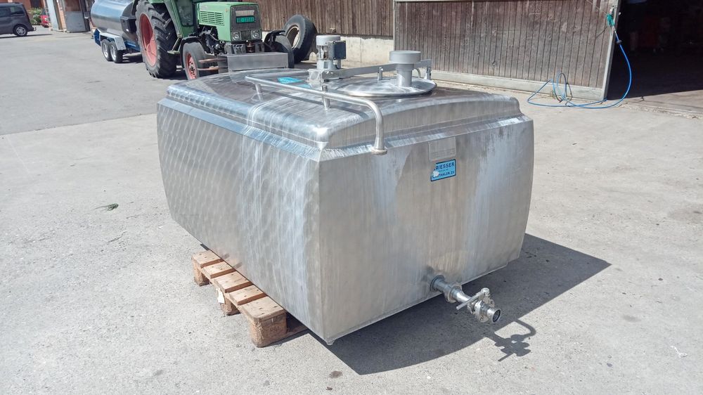 Milchtank 1200L (Gebraucht) in für CHF 1552 – nur Abholung auf Ricardo ...