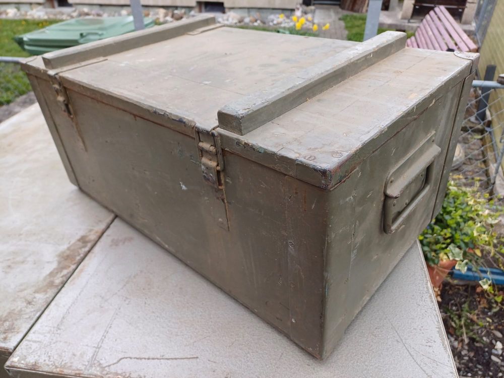 Armee Kiste (Gebraucht) in Vilters für CHF 50 – mit Lieferung auf Ricardo kaufen