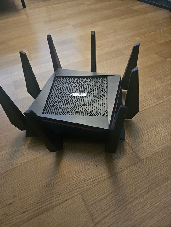Robuster WLAN-Router – ASUS RT-AC5300 (2017) (Gebraucht) in Dällikon ...