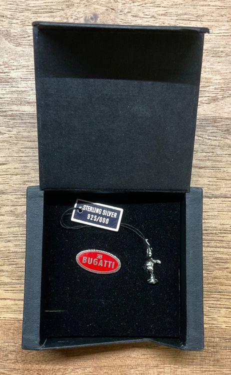 Zwei Bugatti Pins in Silber (Neu (gemäss Beschreibung)) in Amriswil für ...