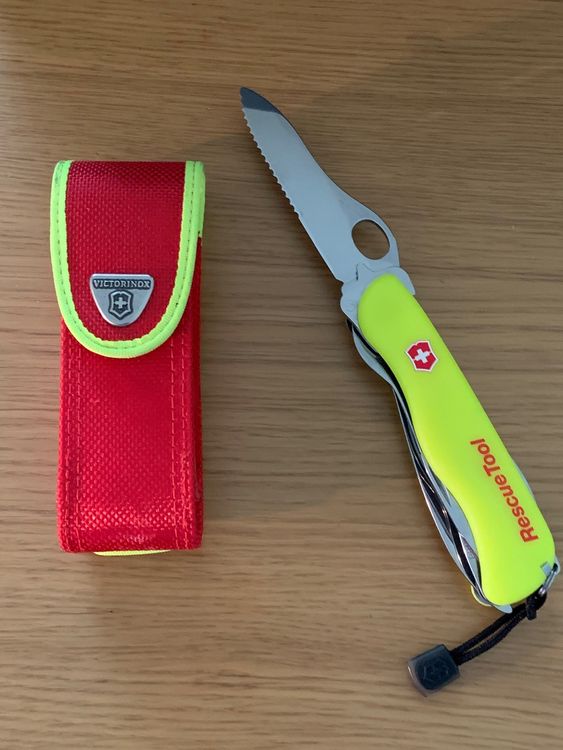 Victorinox Rescue Tool (Neu (gemäss Beschreibung)) in Zürich für CHF 67 ...