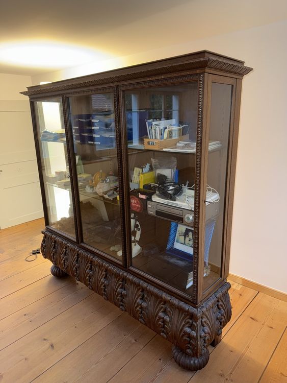Antike Vitrine (Gebraucht) in Zürich für CHF 250 – nur Abholung auf Ricardo kaufen