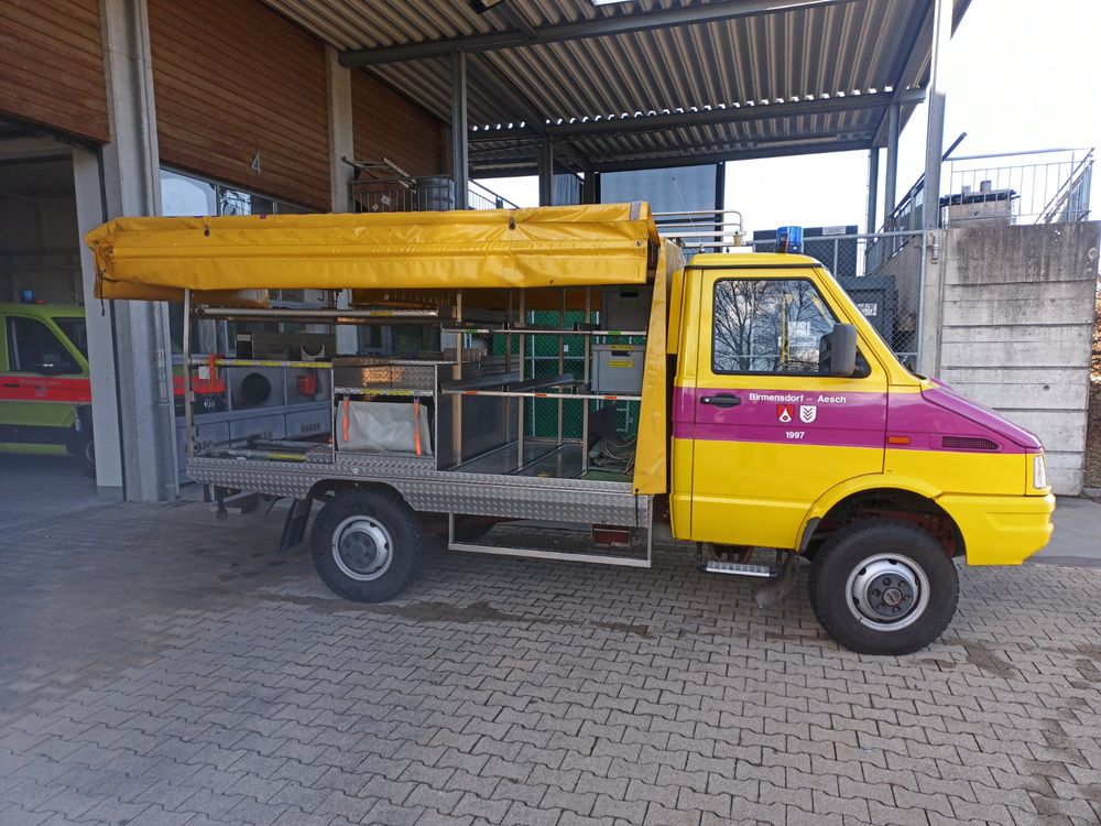Iveco 40.10W TurboDaily mit Brücke und Blachenverdeck (Gebraucht) in ...