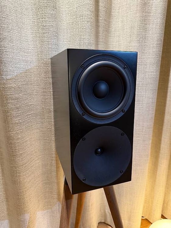 Buchardt Audio S400 MK2 seidenmatt inkl. Ständer (Gebraucht) in ...