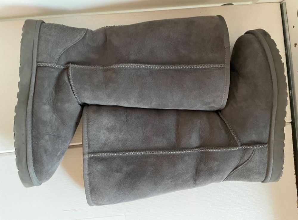 UGG Boots Gr.42 | Kaufen auf Ricardo