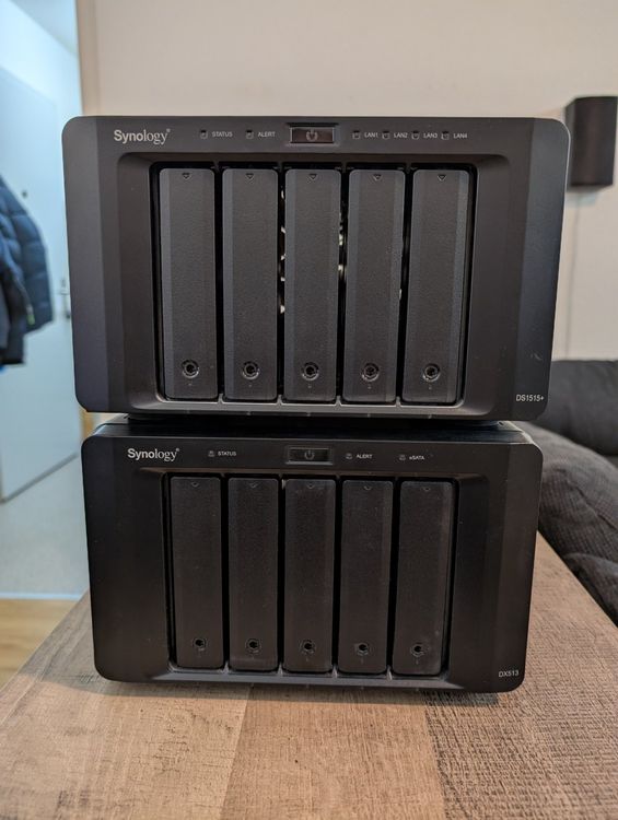 NAS Synology DS 1515+ und Erweiterung DX 513 (Gebraucht) in Luterbach ...