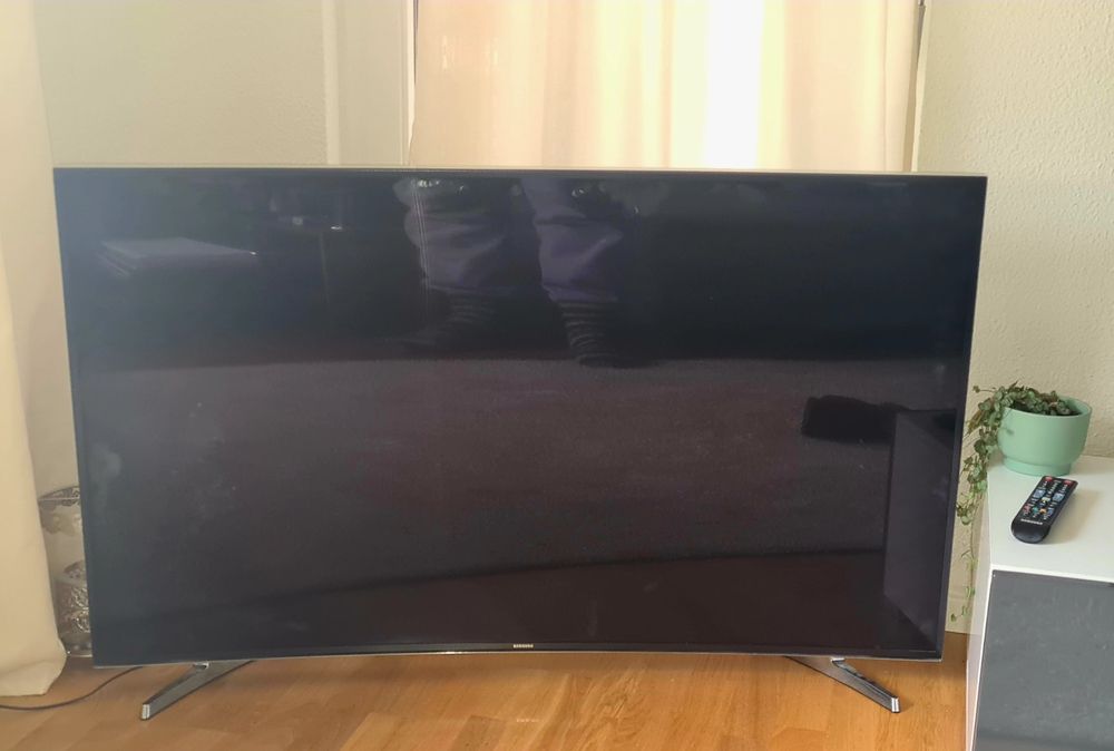 Samsung Curved TV 55 Zoll | Kaufen auf Ricardo