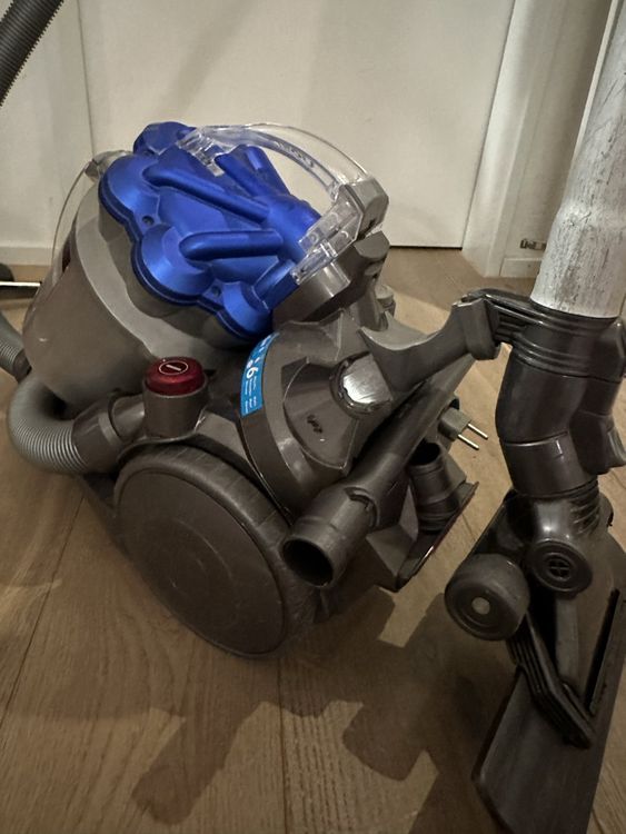 Dyson DC19 Allergy Staubsauger (Gebraucht) in für CHF 75 – nur Abholung ...