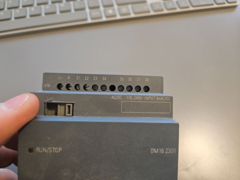 Siemens Logo DM 16 230R (Gebraucht) in für CHF 1 – mit Lieferung auf ...