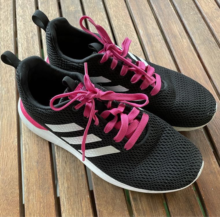 Adidas Damen Turnschuhe Gr. 42 (Gebraucht) in Zürich für CHF 7 – mit ...