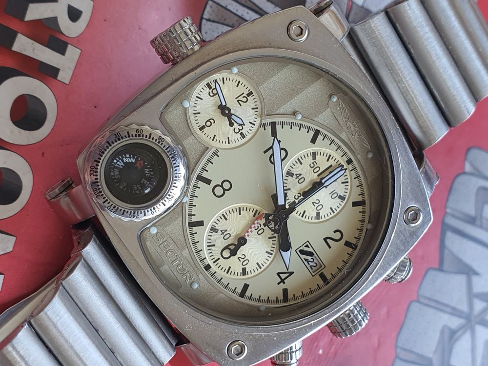 263 Sector Compass Chrono Data GMT (Gebraucht) in für CHF 55.3 – mit ...