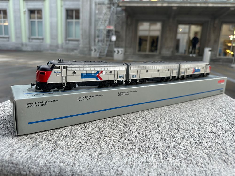 Märklin 37621 EMD F7 Amtrak AC Digital USA Diesel (Gebraucht) in ...
