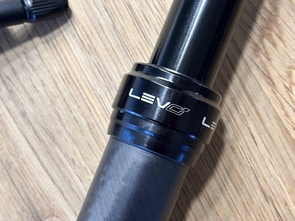 KS Lev Ci Vario-Sattelstütze / Dropper Post inkl. Remote (Gebraucht) in ...