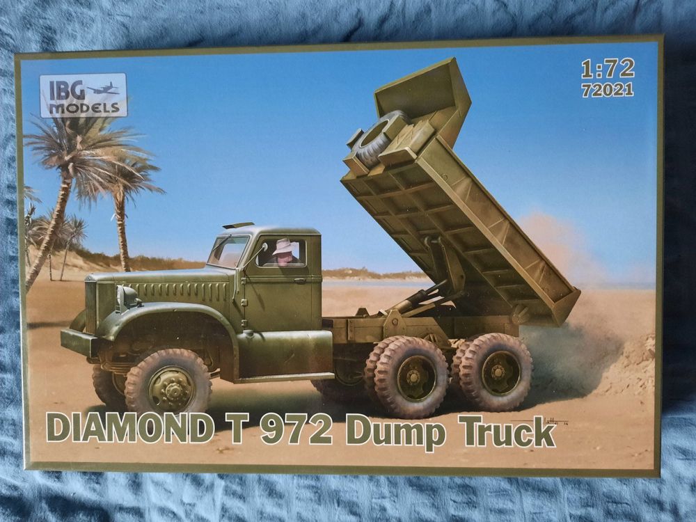DIAMOND T972 Dump Truck 1:72 IBG Modell Militär (Neu und originalverpackt) in Zuerich für CHF 10 ...