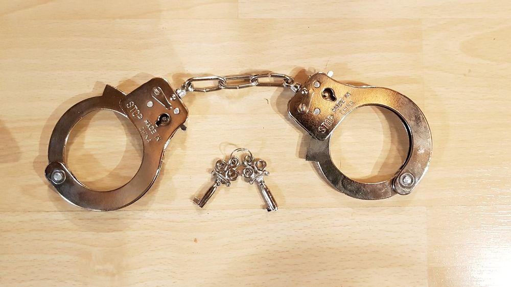 Handschellen | Kaufen auf Ricardo