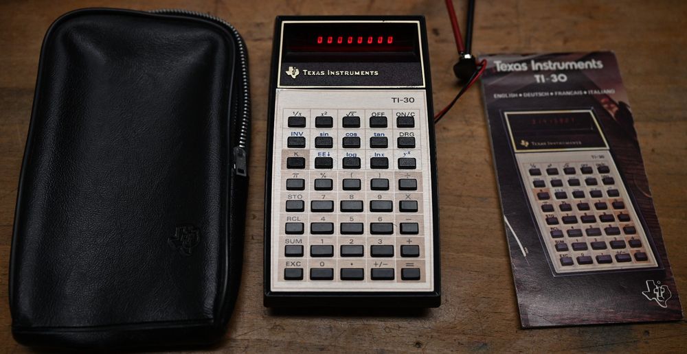 Schöner TI30 von 1978 mit Hülle und Kurzanleitung (Gebraucht) in ...