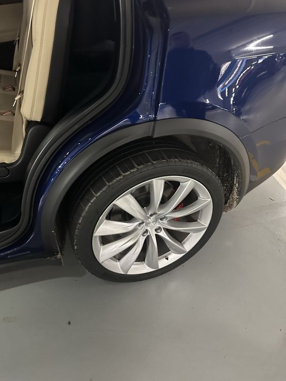 TESLA MODEL X 22 Zoll - Michelin Winterreifen 7.5mm fast neu (Gebraucht ...