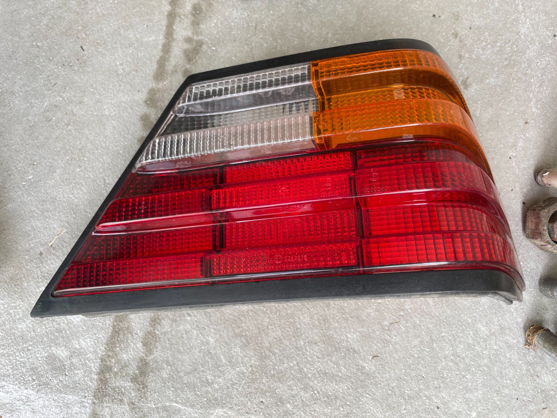 Schöne Heckleuchten und Blinker von MB 300 E (124) (Gebraucht) in ...